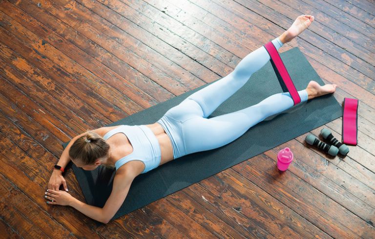 Ασκήσεις για να σφίξουν γλουτοί και πόδια | Vita.gr