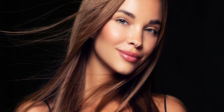 Natural Glow: Η τεχνική για το πιο μοντέρνο, καθημερινό μακιγιάζ | Vita.gr