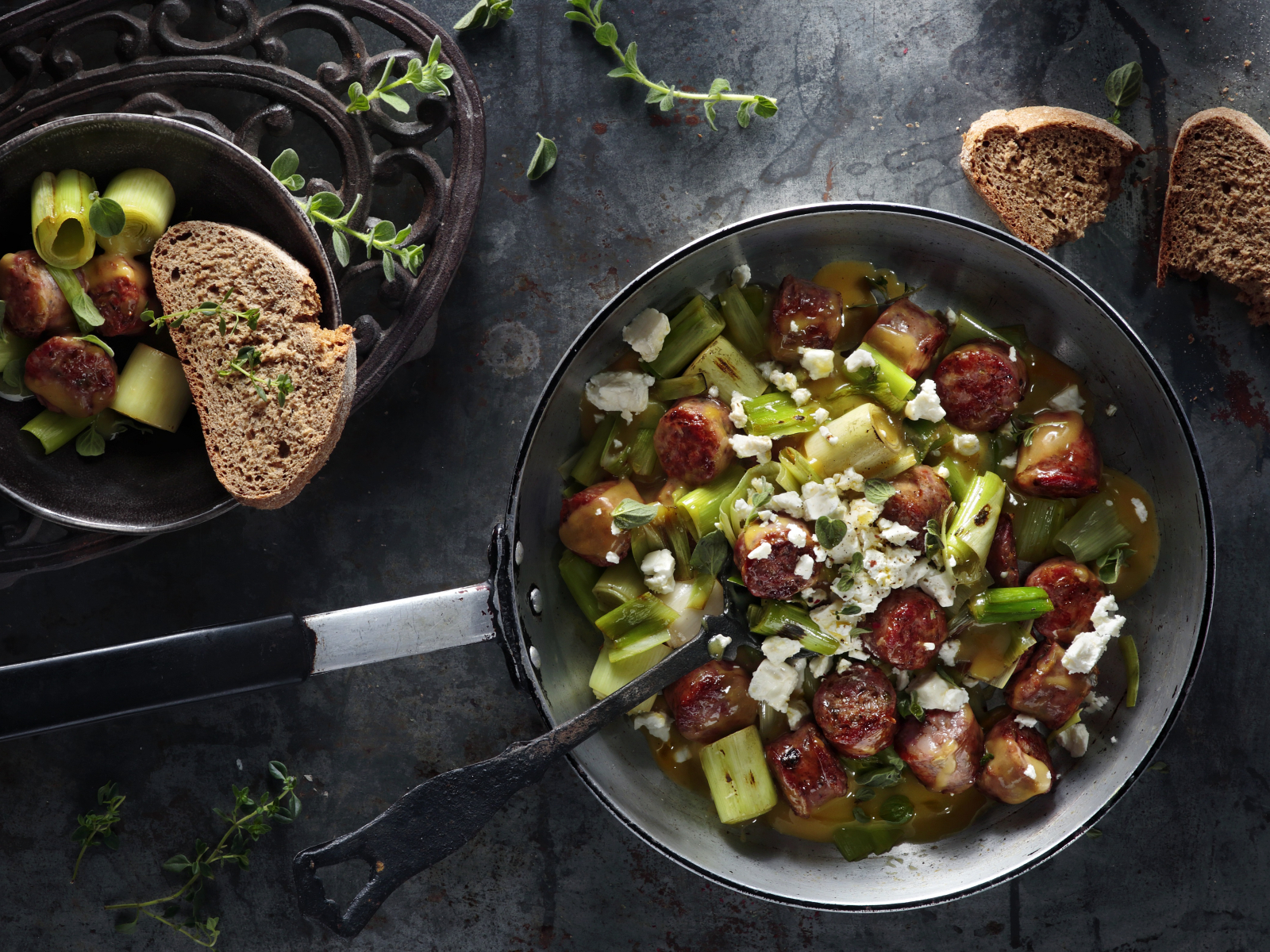 Πράσα με λουκάνικα και φέτα | Vita.gr