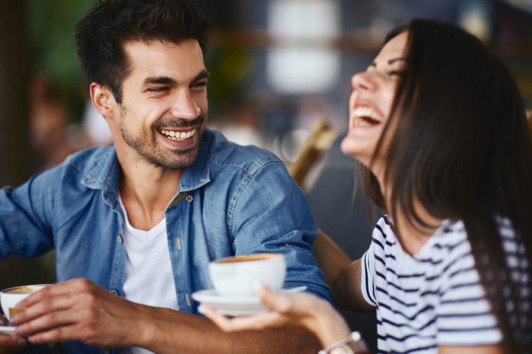 Slow Dating: Η απάντηση στον συναισθηματικό καταναλωτισμό;